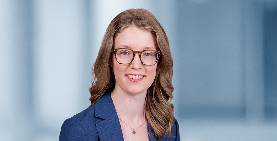 Biography | Annecca H. Smith